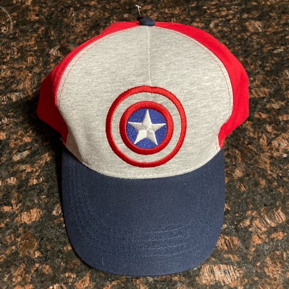Marvel | Accessories | Marvel Captain America Shield Hat One Size Fit ...